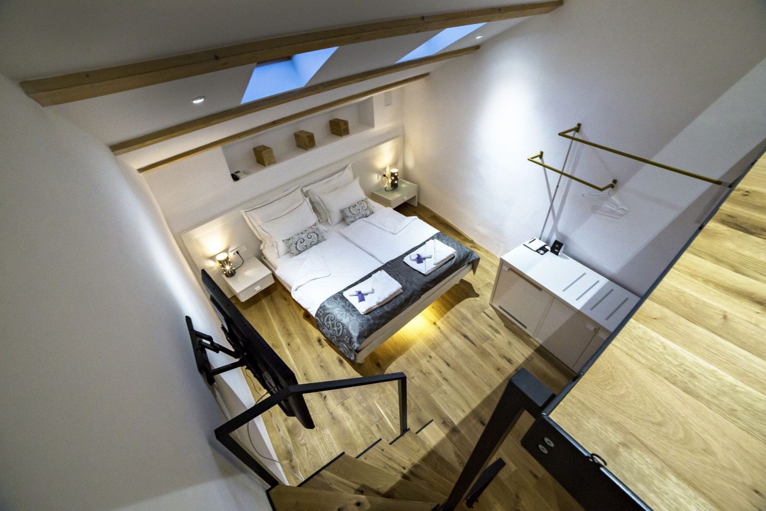 Standard double room - double bed - MEMENTOPIRAN